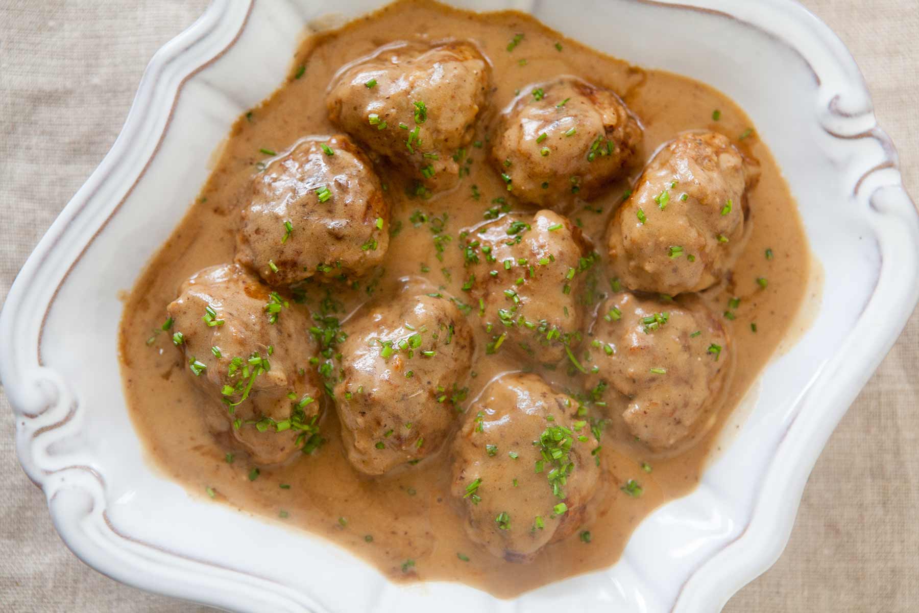 Scandinavian Meatballs - Daily Scandinavian