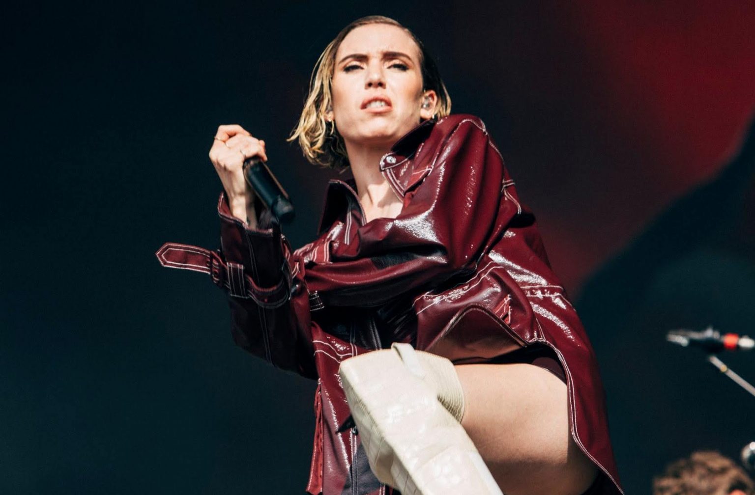 Swedish Singer/Songwriter Cultivates Songs for Grieving - Daily ...