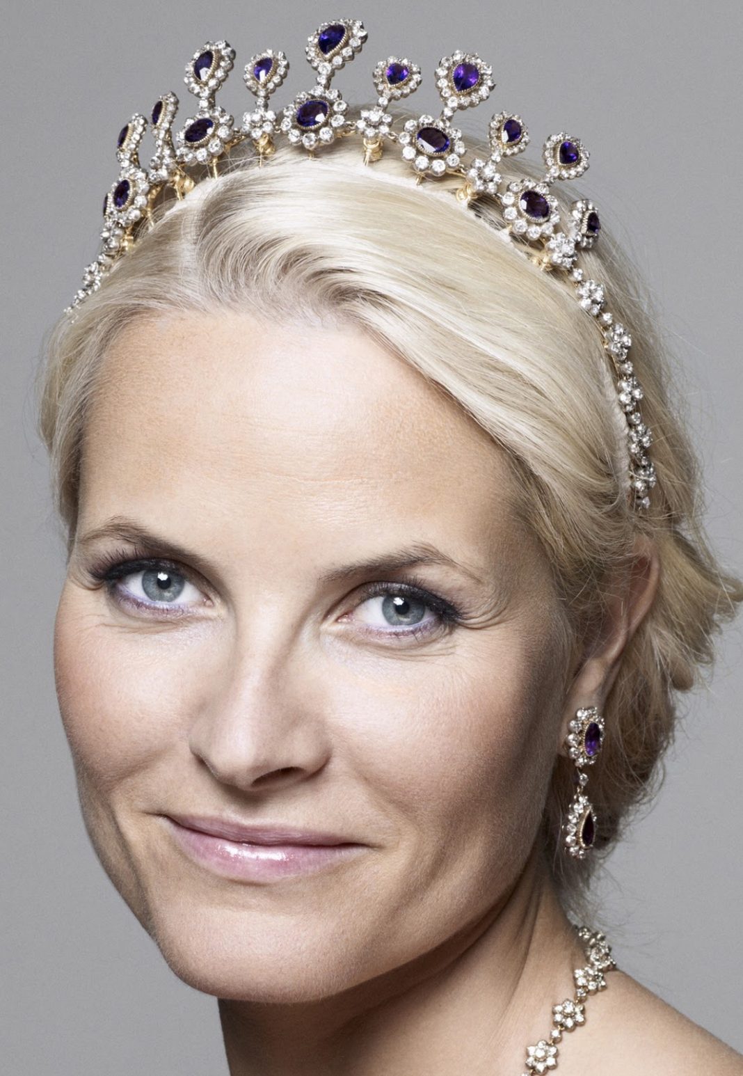 The Royal Tiaras of Norway - Daily Scandinavian