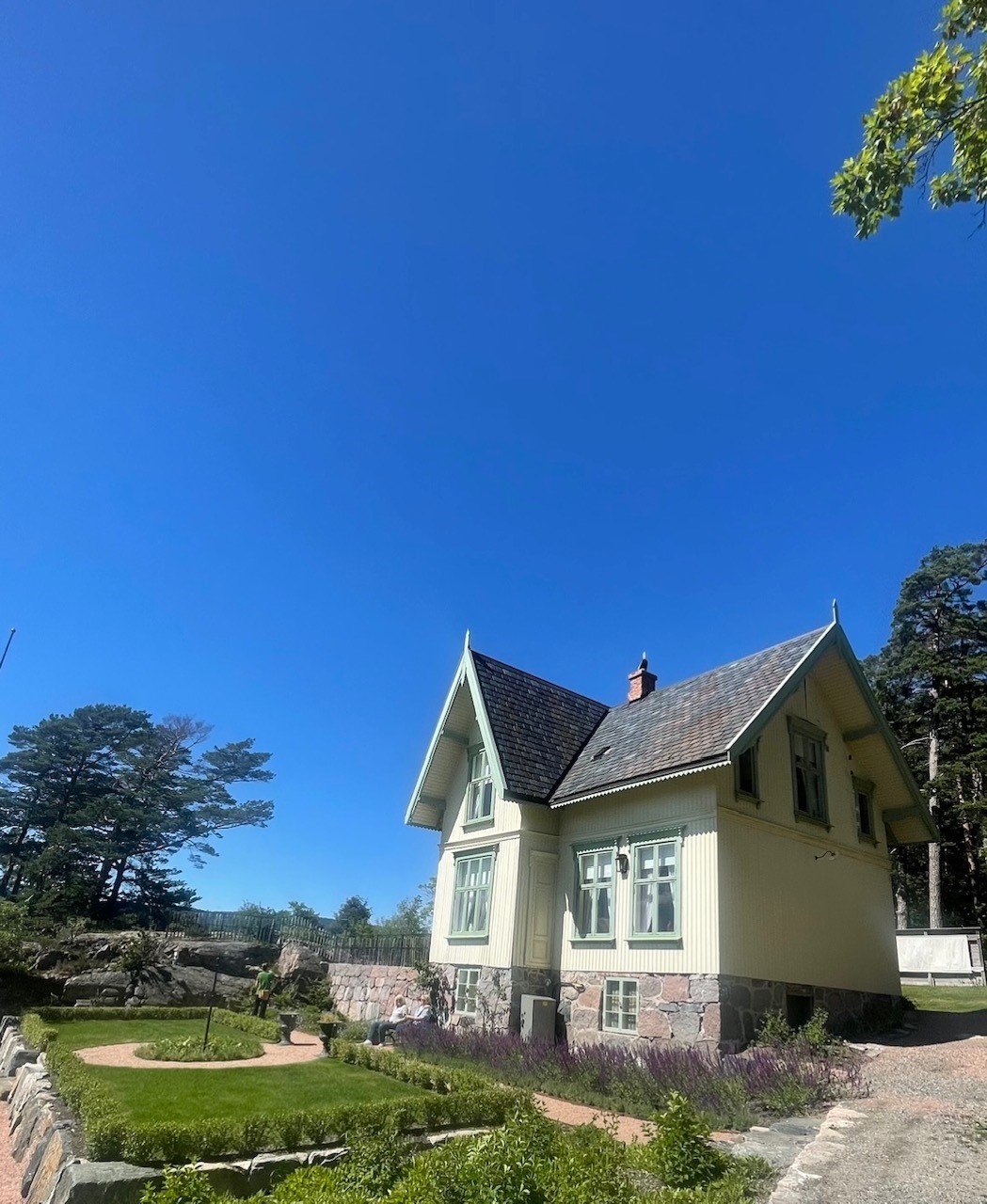 Ramme Gård: A Magical Estate Near Hvitsten - Daily Scandinavian